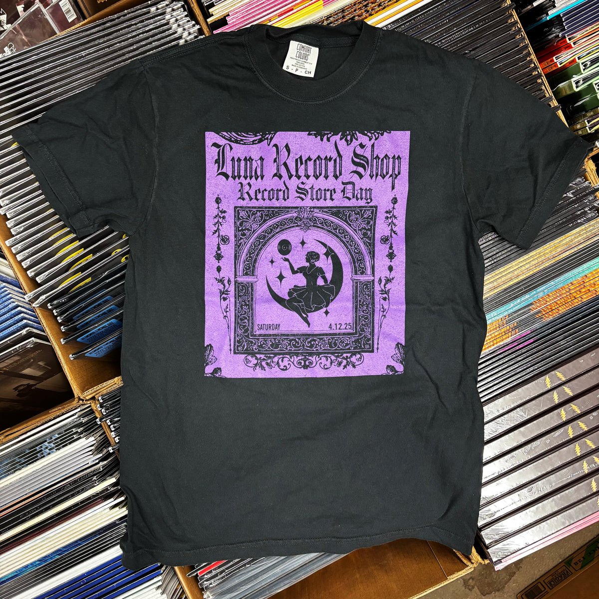 RECORD STORE DAY 2025 LUNA GOTH TEE – Luna Record Shop